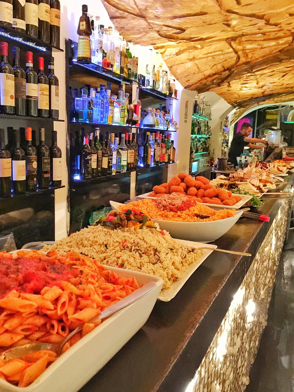 3 + 1 μέρη για να απολαύσεις το απεριτίφ σου στην Ρώμη! | GreekNomads